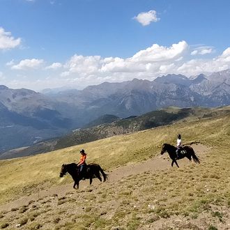 Horse riding holidays in Spain (14 destinations) - Far and Ride
